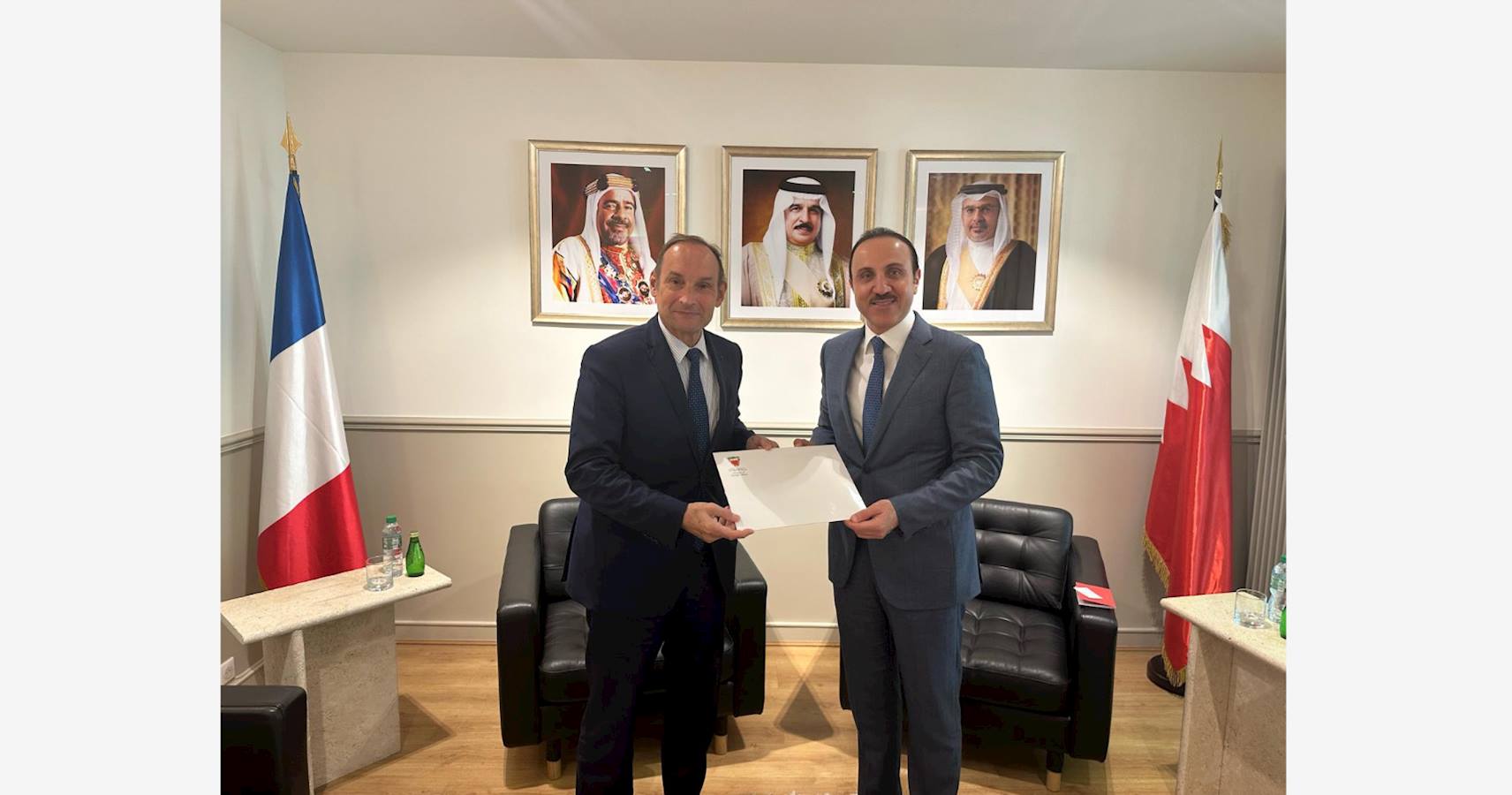 Ambassador-designate of Bahrain to France delivers his credentials to ...