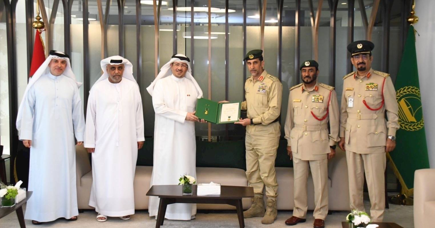 Commander-in-Chief of Dubai Police receives Consul General of Bahrain ...